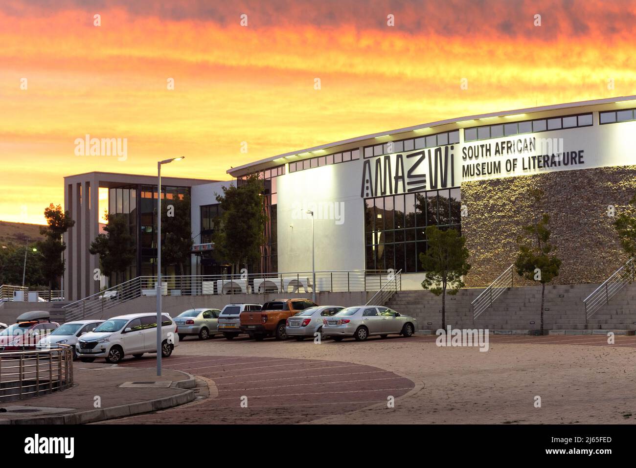 African literature hi-res stock photography and images - Alamy