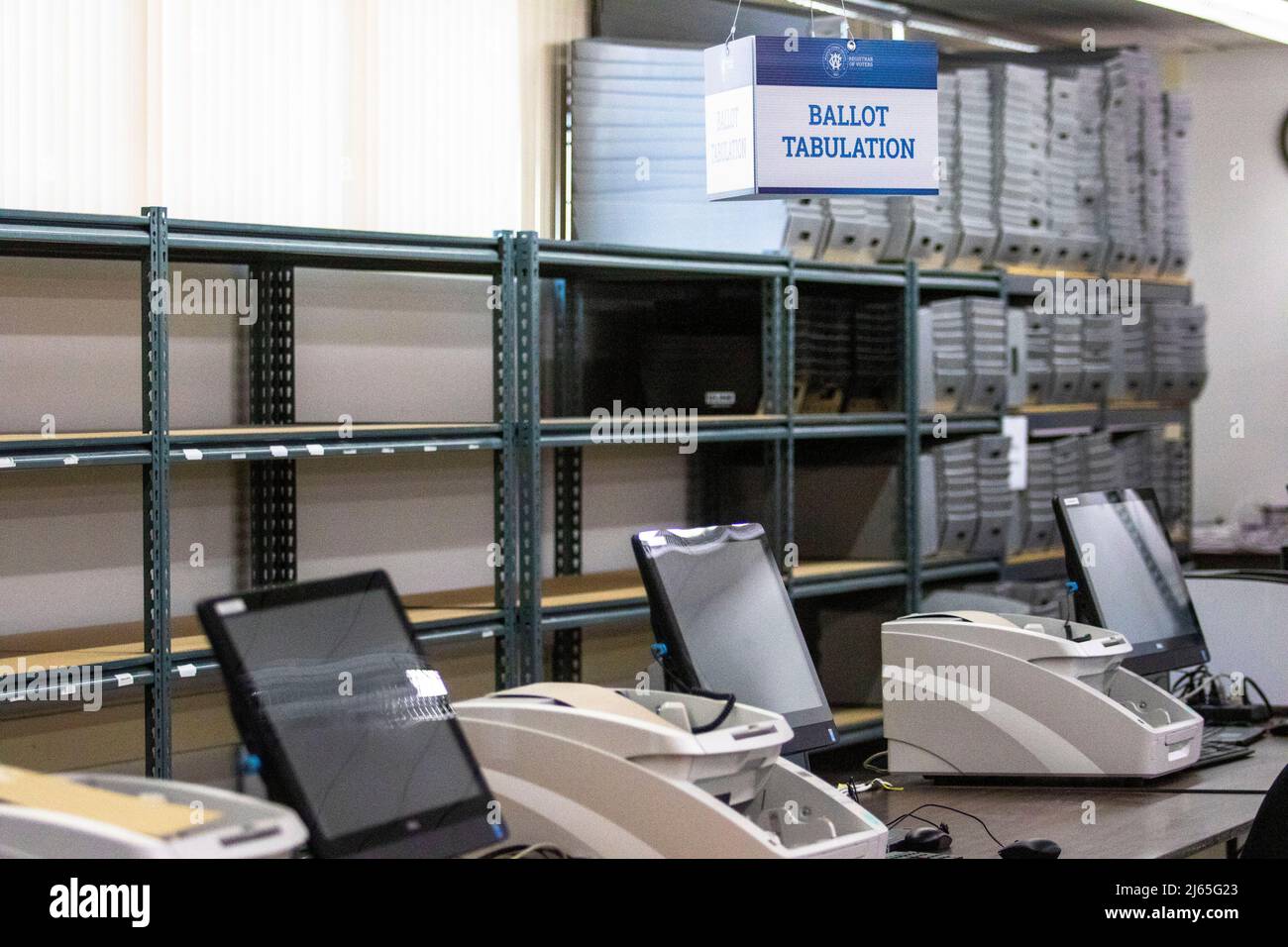 Ballot tabulators hi-res stock photography and images - Alamy