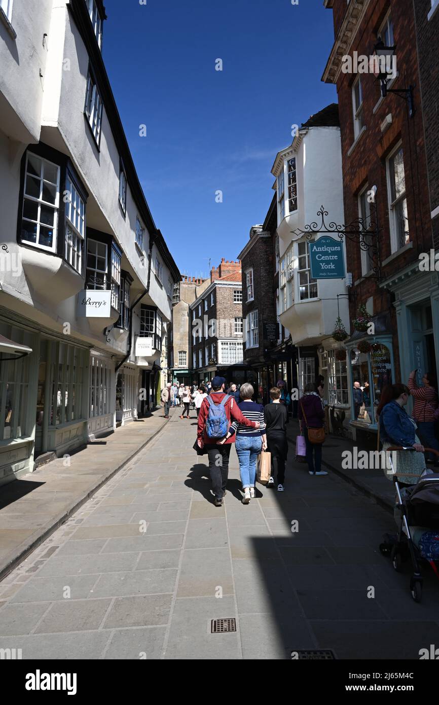 Stonegate listed building hi-res stock photography and images - Alamy