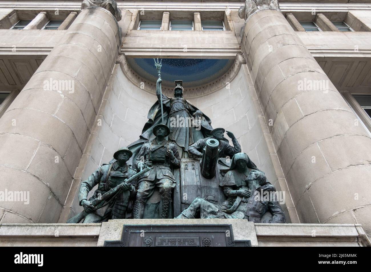 Statutes in bronze in the WW One Memorial in Exchange Flags behind City ...