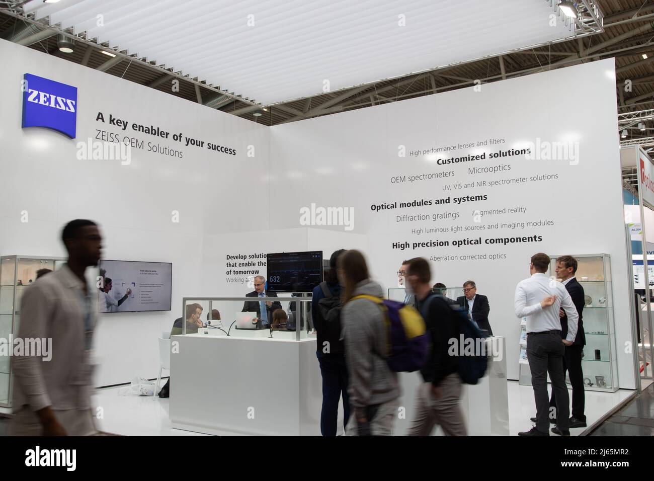 Zeiss at the World's leading trade fair for components, systems and ...