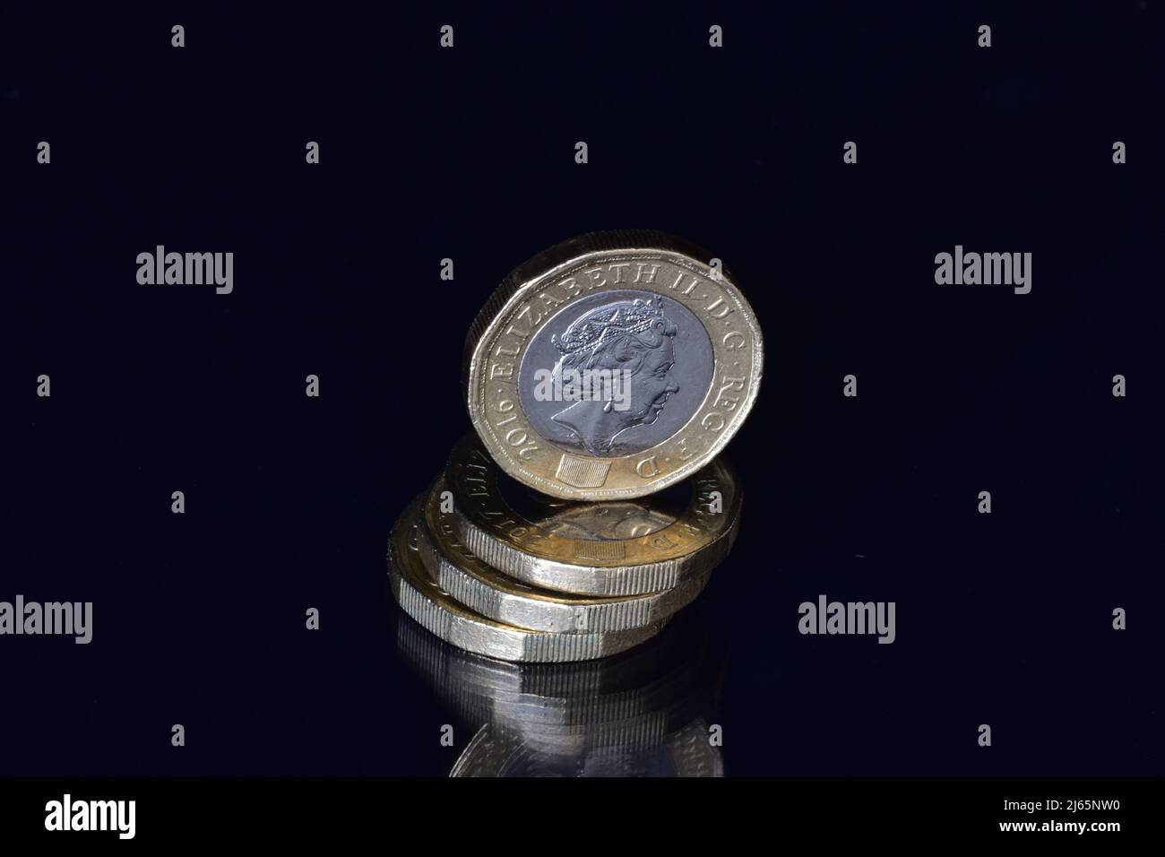 Circulated hi-res stock photography and images - Alamy