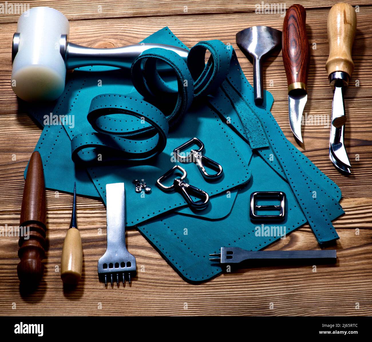 Piercing equipment hi-res stock photography and images - Alamy
