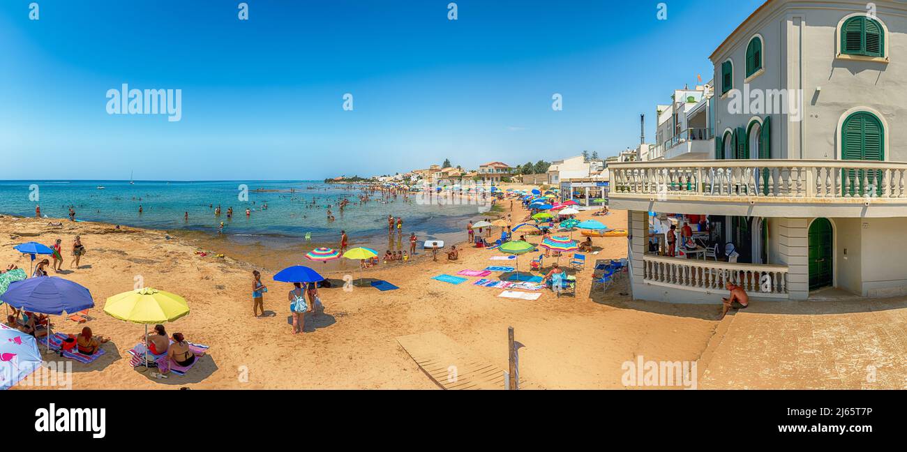 Inspector montalbano location hi-res stock photography and images - Alamy