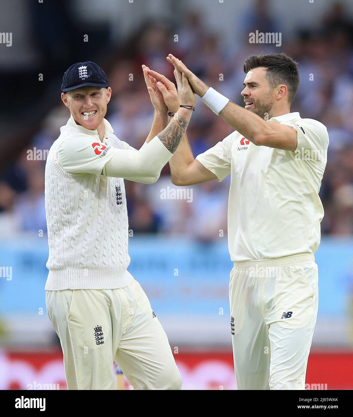 File photo dated 25-08-2017 of England's James Anderson (right ...