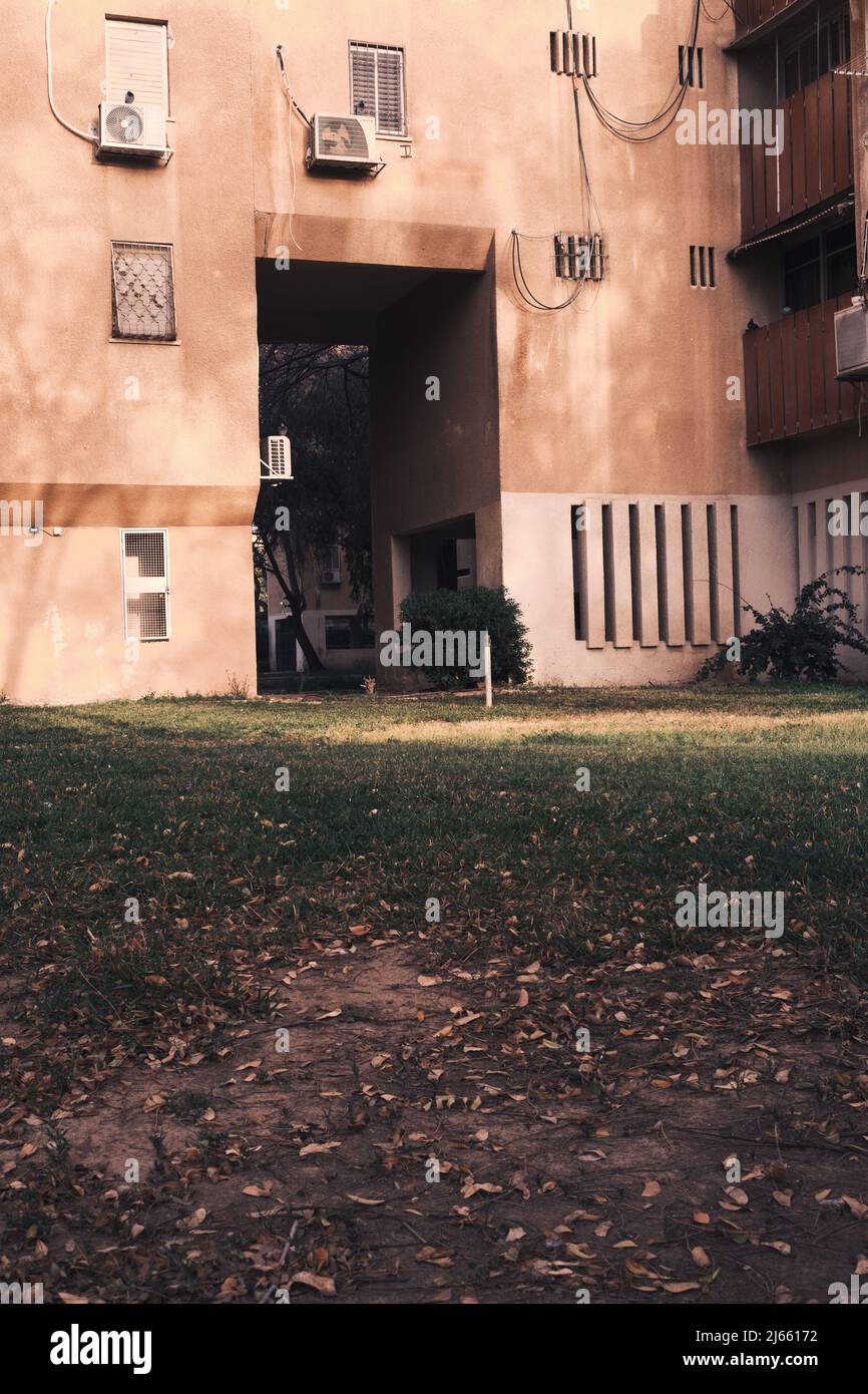 Shadow building entrance hi-res stock photography and images - Alamy