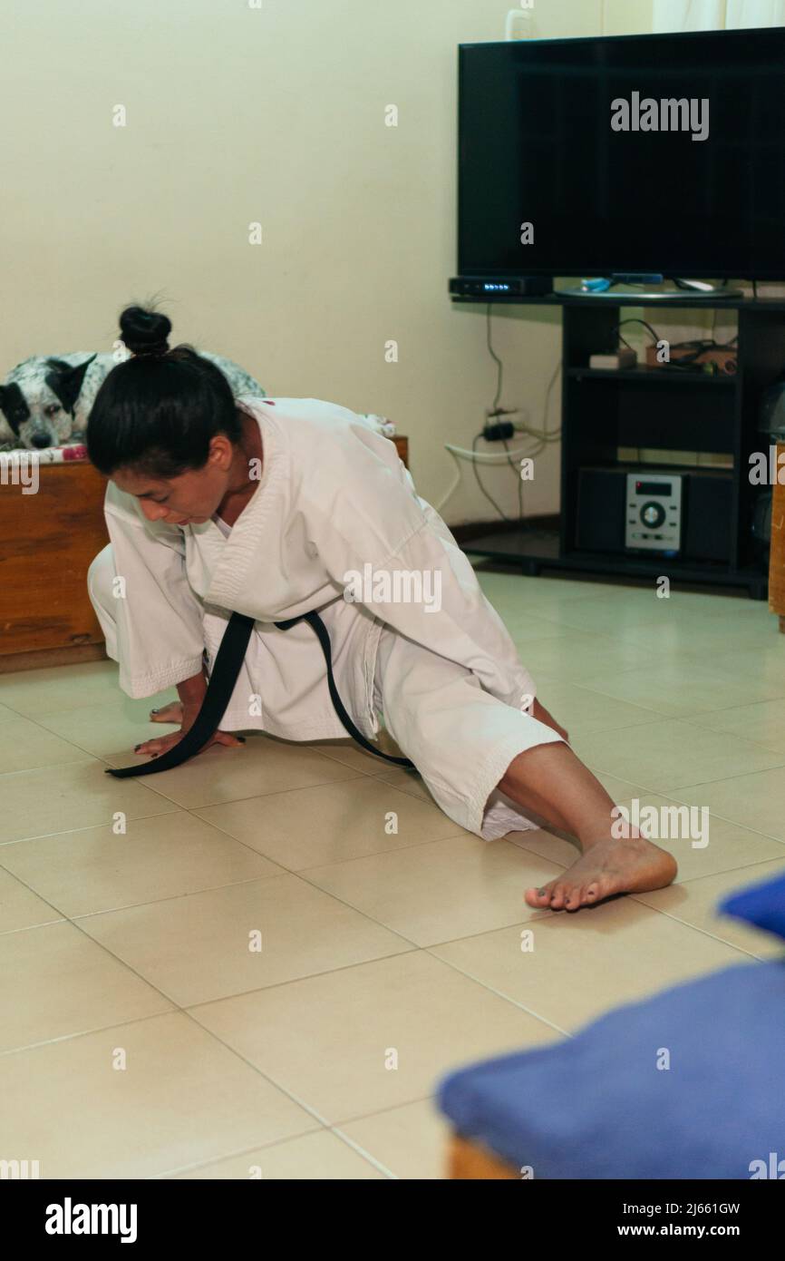 Karate exercise class hi-res stock photography and images - Alamy