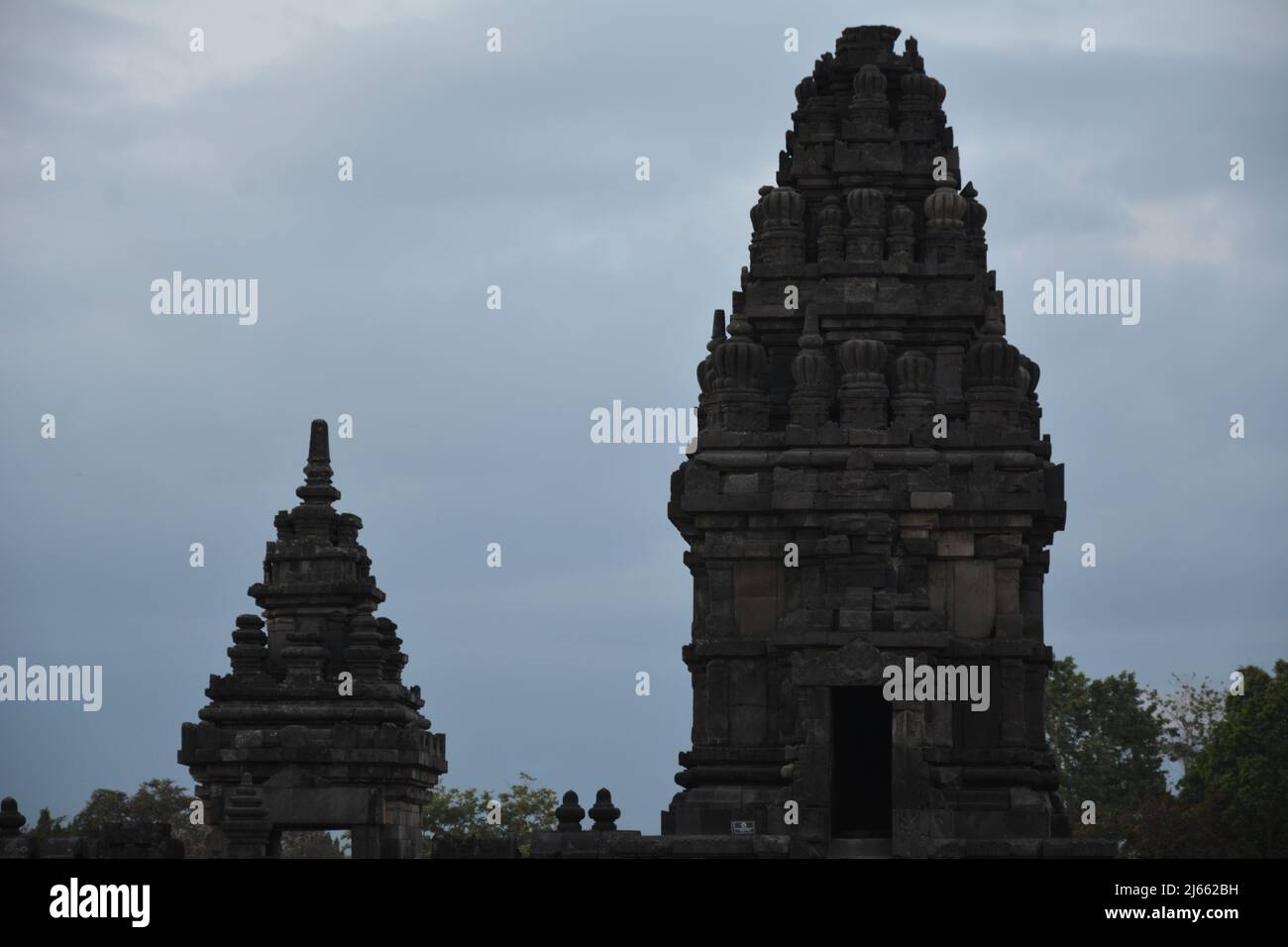 Javanese temple architecture hi-res stock photography and images - Alamy