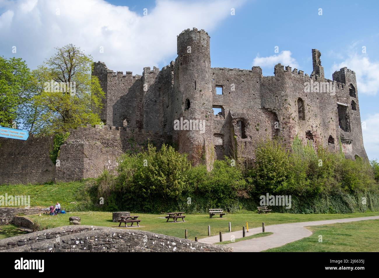 Laugharne Castle in Laugharne, Carmarthenshire, Wales Stock Photo - Alamy