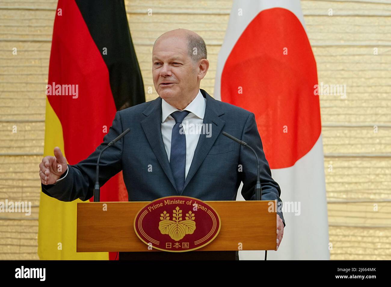 Tokio, Japan. 28th Apr, 2022. German Chancellor Olaf Scholz (SPD) and ...
