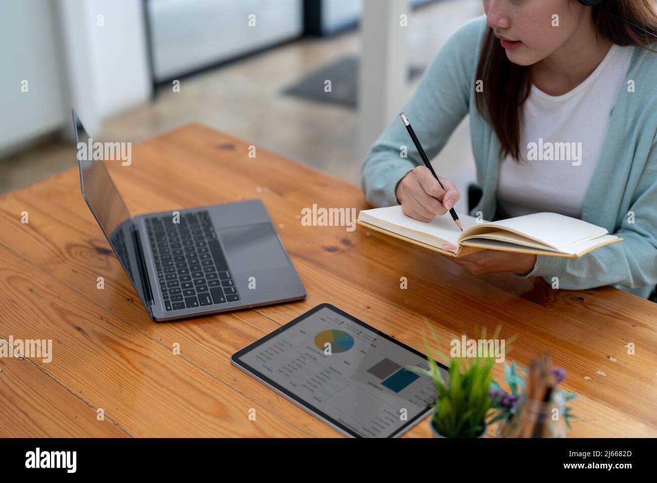 Lesson school teacher taking notes hi-res stock photography and images ...