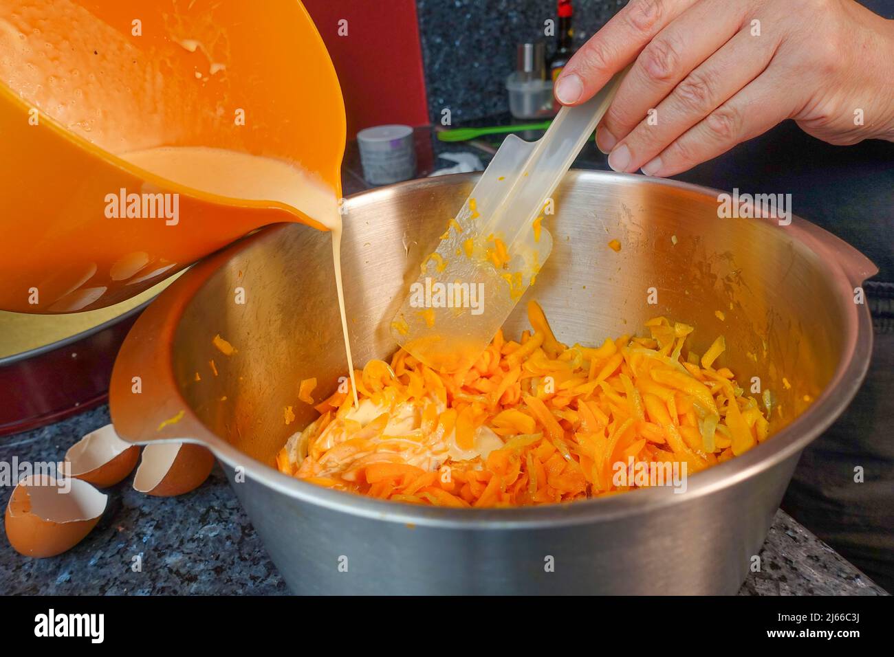 Vermengen hi-res stock photography and images - Alamy