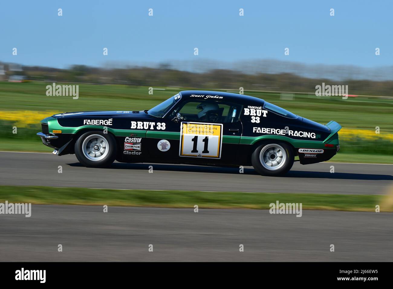 Nigel Garrett, Stuart Graham, Chevrolet Camaro Z28, Gerry Marshall Trophy, a race over 45 ...