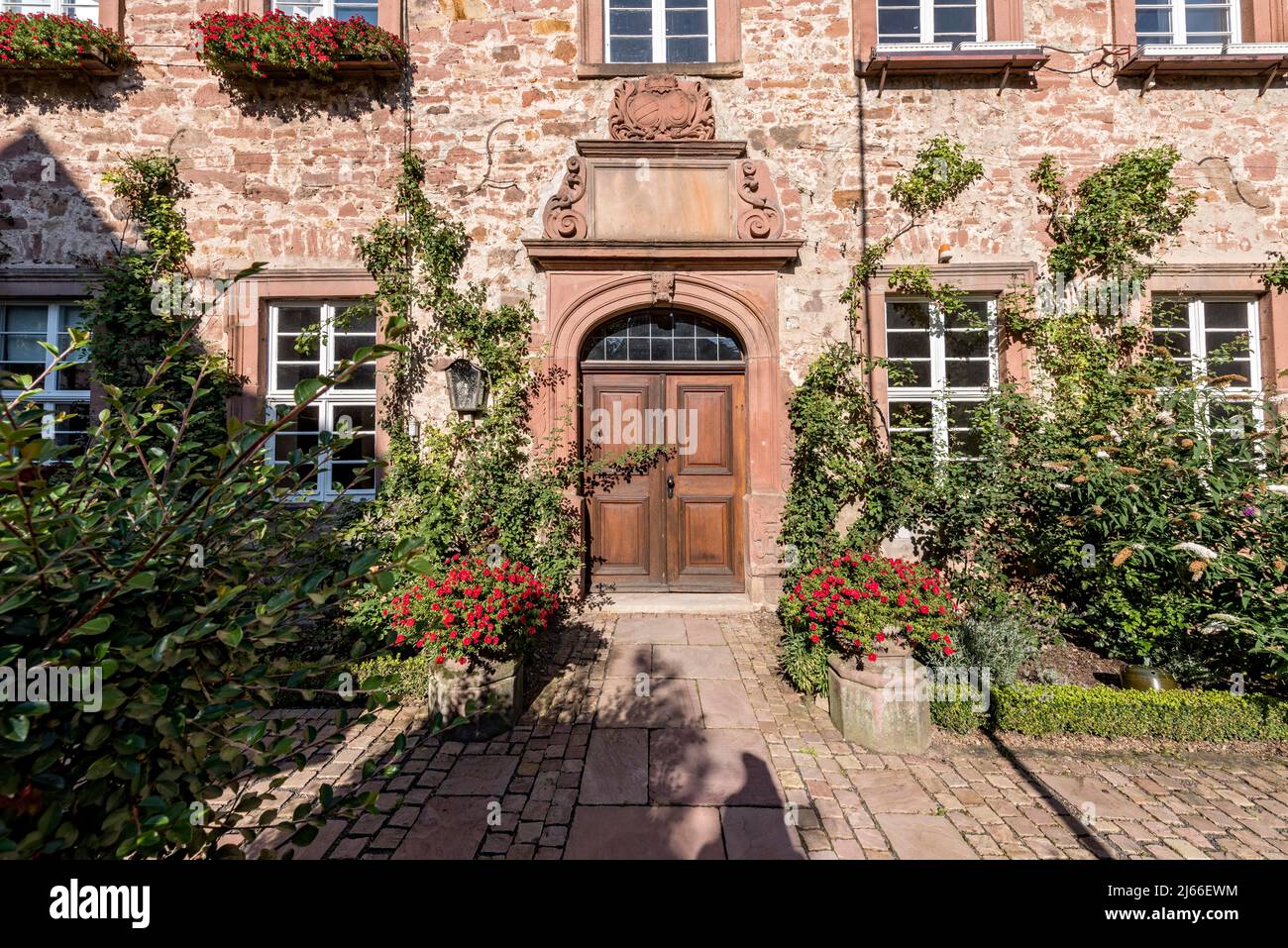 Barockes Schloss Ottoburg, Fassade mit Portal, Altstadt, Schlitz ...