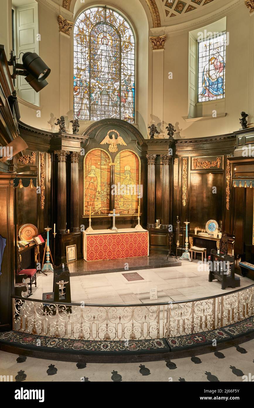 Altar at St Clement Dane's church, the RAF memorial church to their ...
