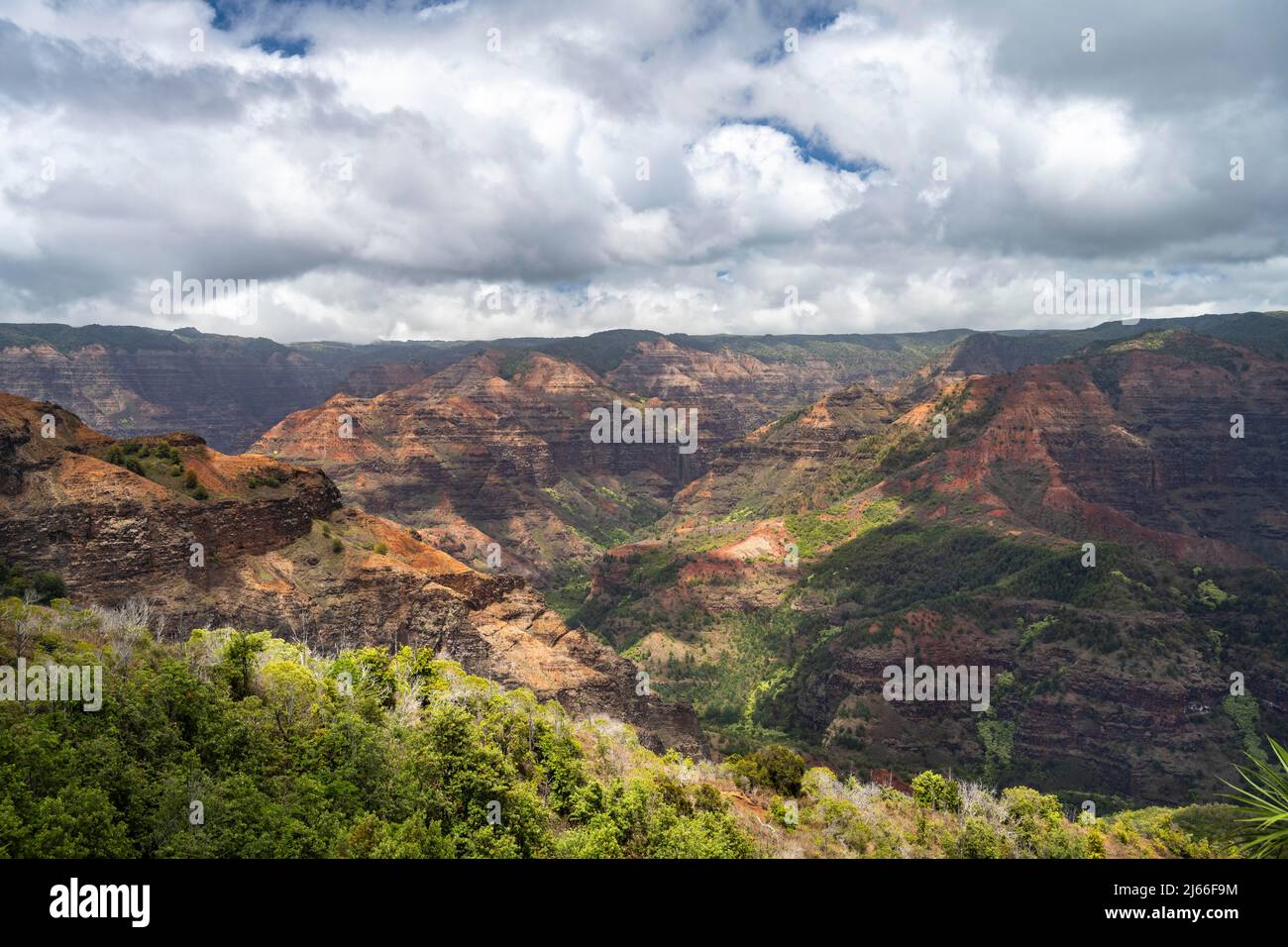 Waimea Canyon State Park, Insel Kauai, Hawaii, USA Stock Photo - Alamy