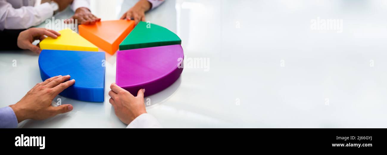 Market pie chart hi-res stock photography and images - Alamy