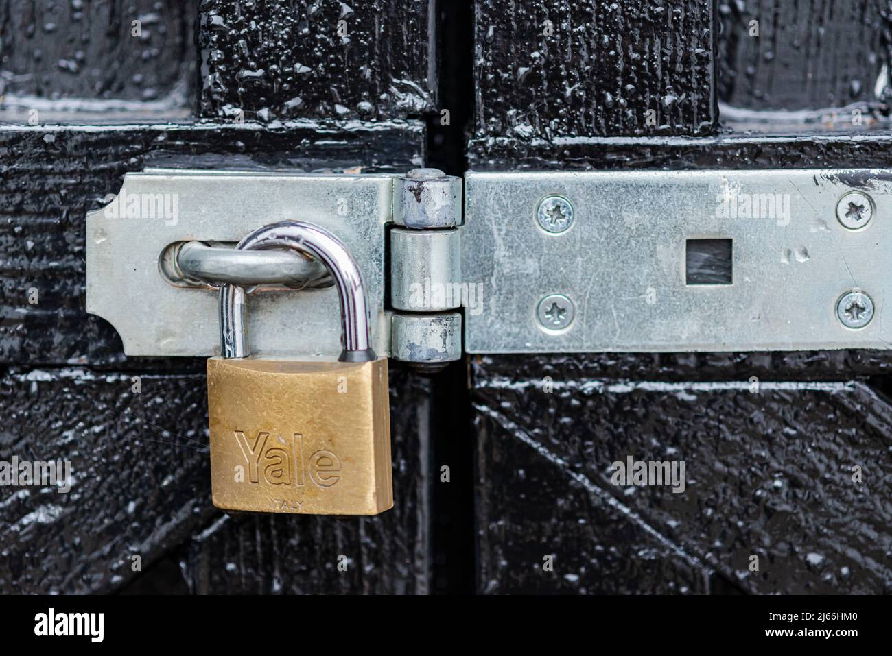 Locked out hi-res stock photography and images - Alamy