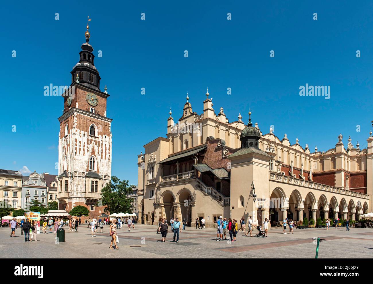 Main Square, Rynek Glowny) with Sukiennice Cloth Hall and Town Hall ...