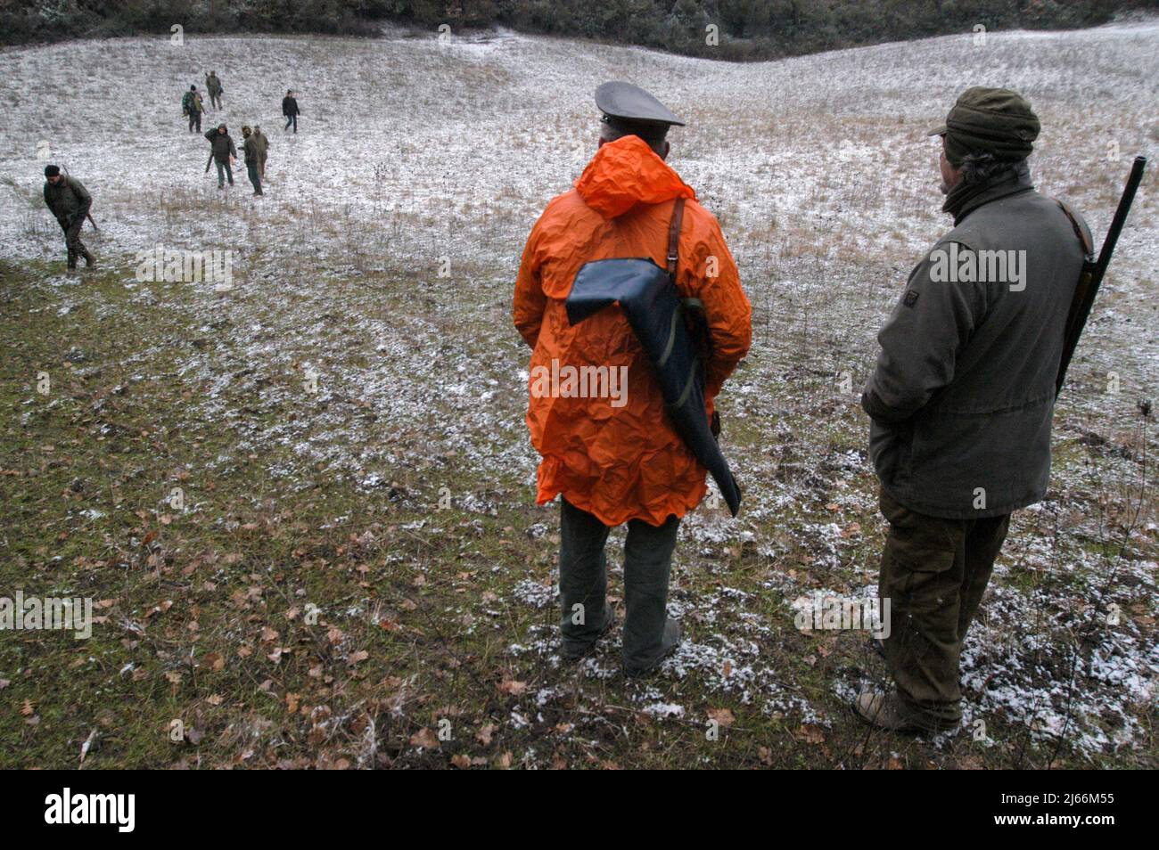 Hunter hunting weapons hi-res stock photography and images - Alamy