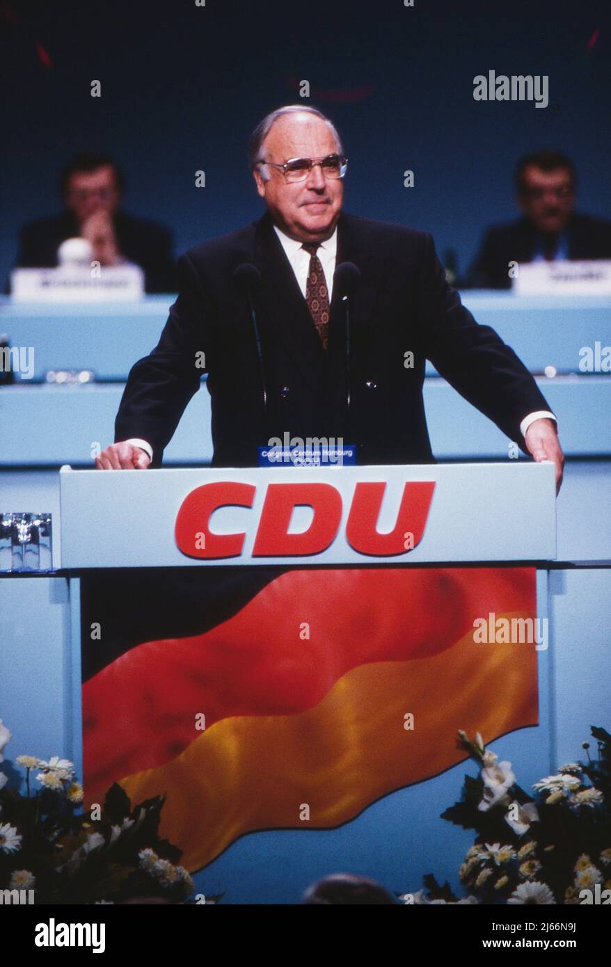 Bundeskanzler Helmut Kohl bei einer Rede auf dem 38. CDU ...