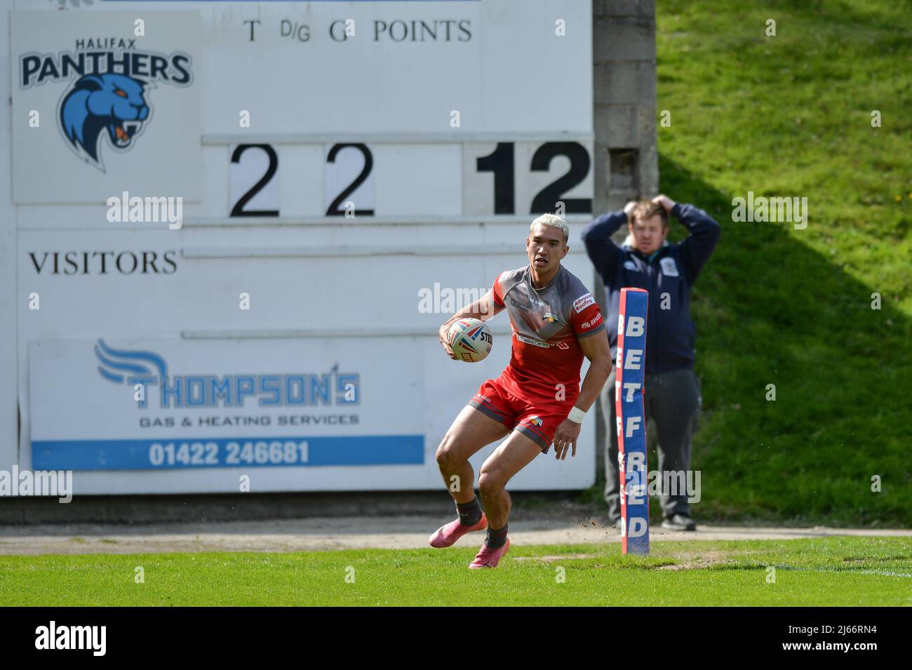 Tee ritson hi-res stock photography and images - Alamy