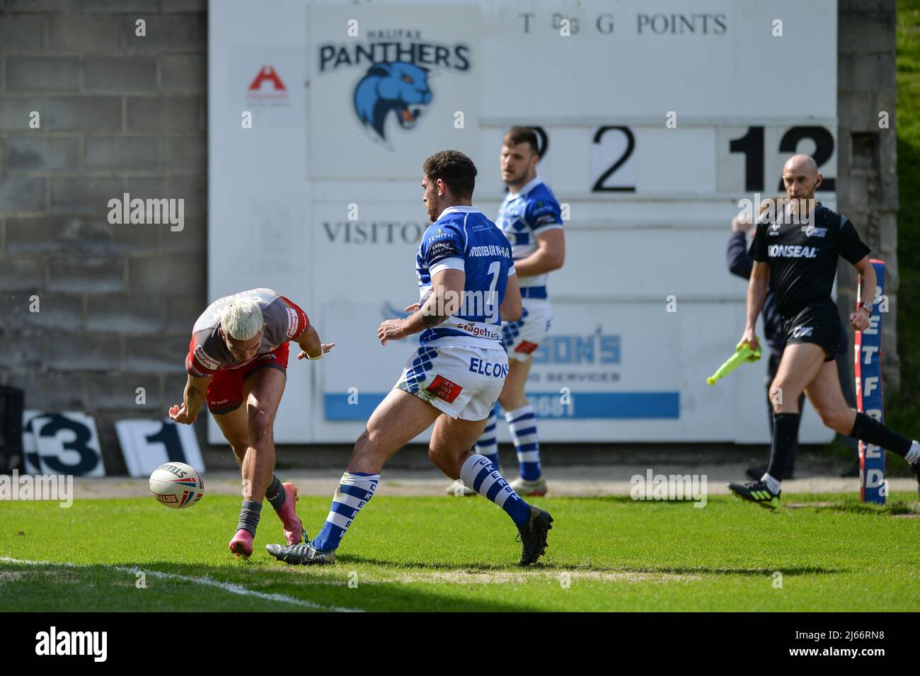 Tee ritson hi-res stock photography and images - Alamy