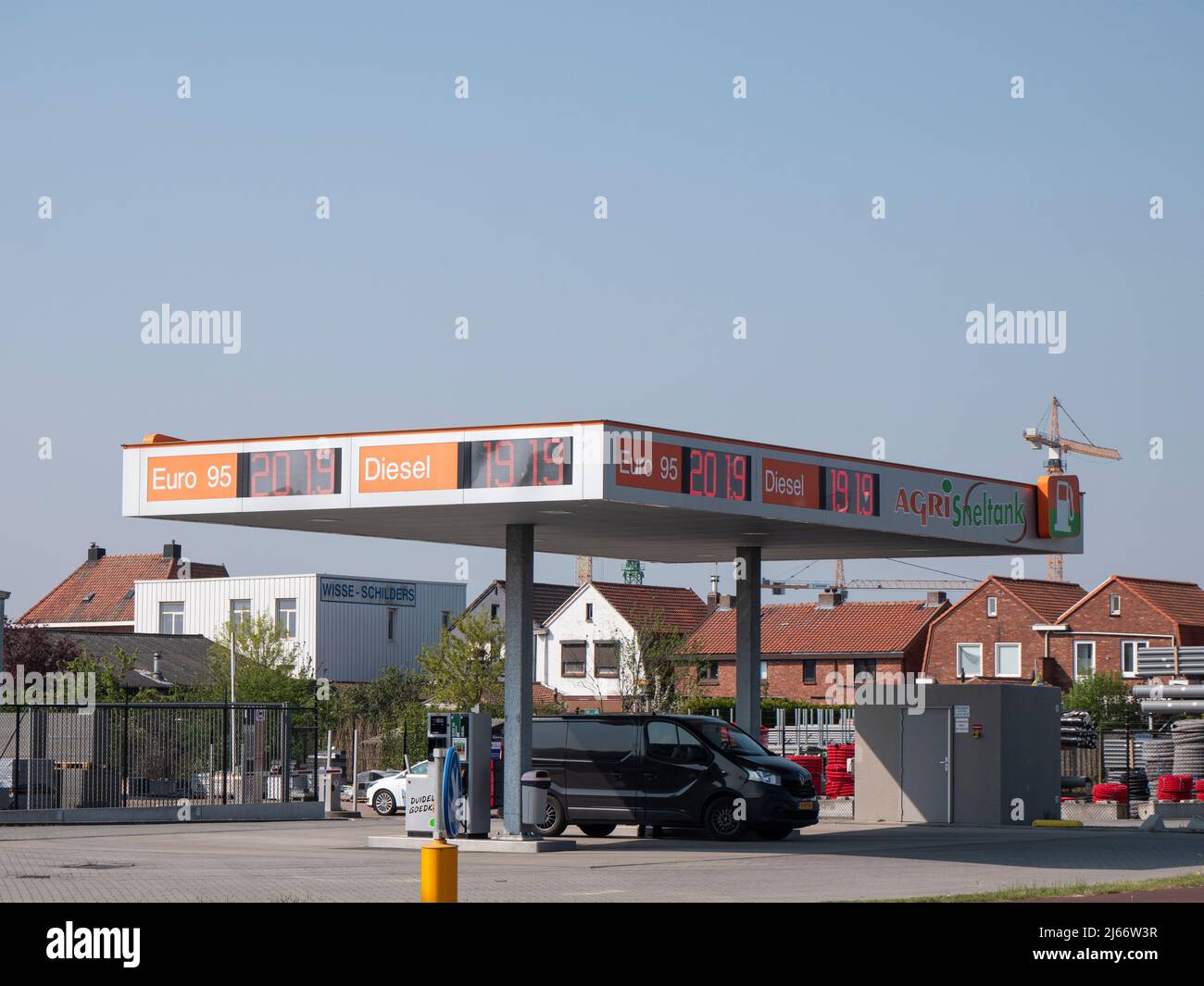 Gas station billboard hi-res stock photography and images - Alamy