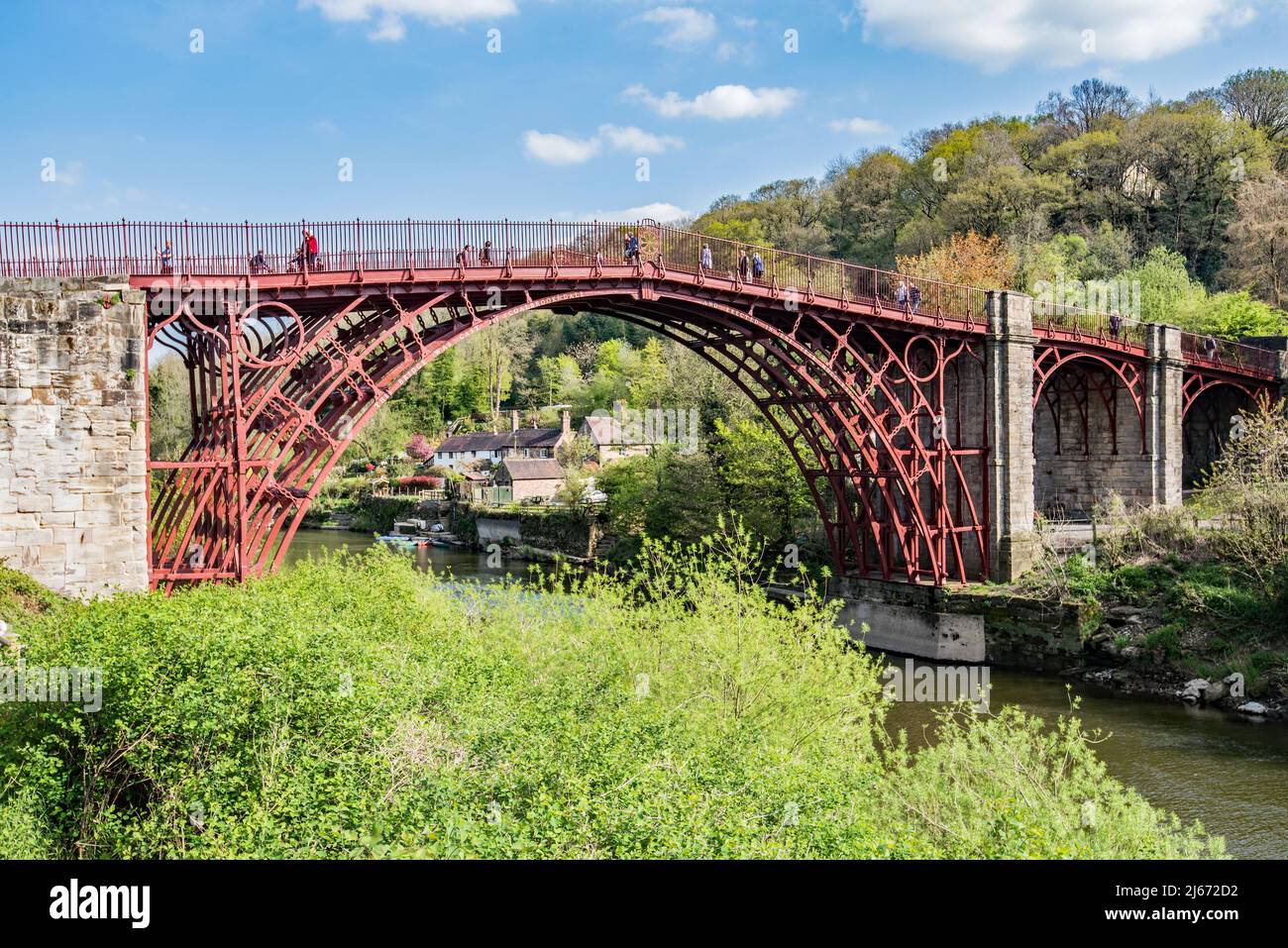 100 ft cast iron bridge hi-res stock photography and images - Alamy
