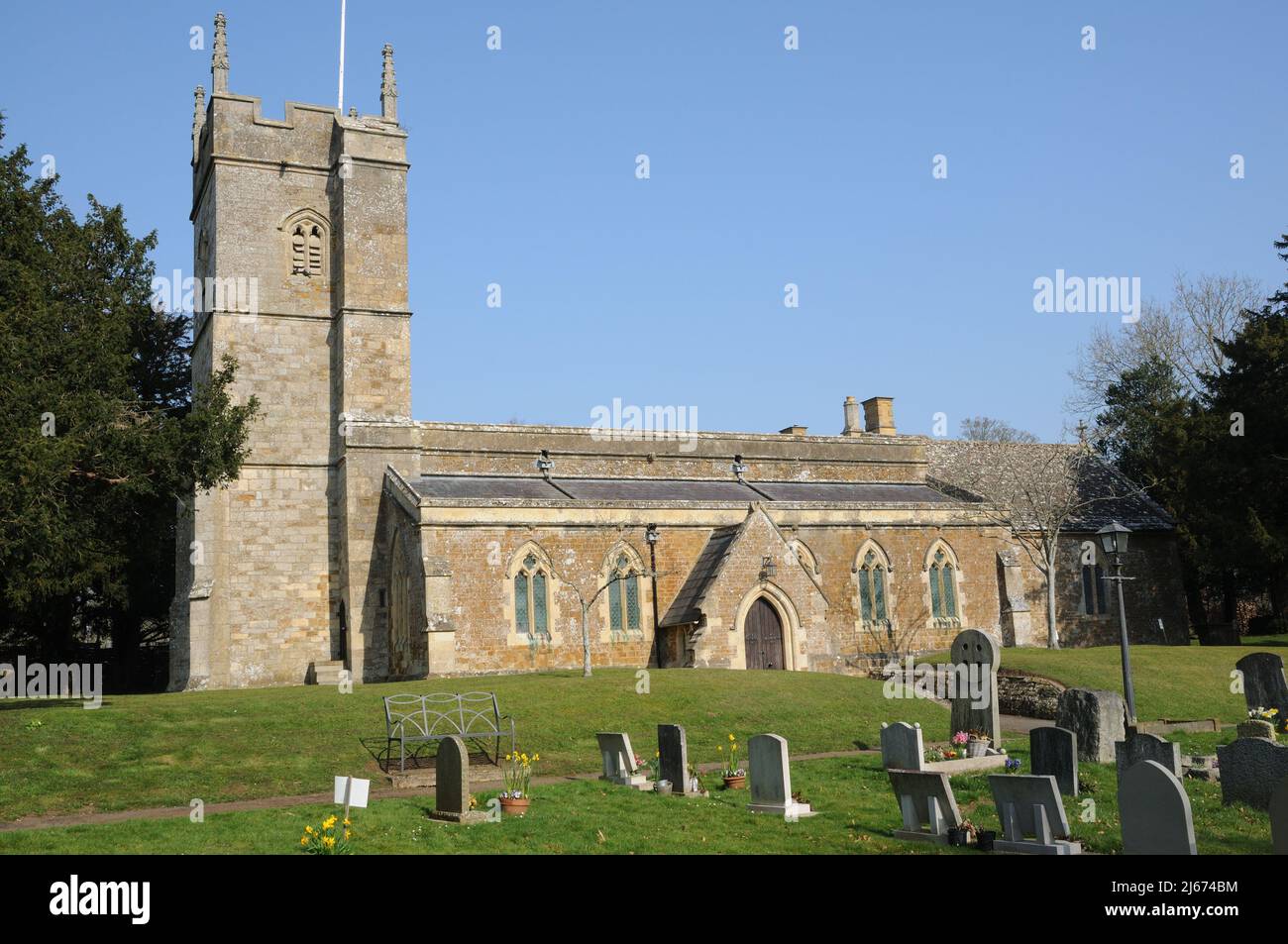 St Andrew Church, Kingham, Oxfordshire Stock Photo - Alamy
