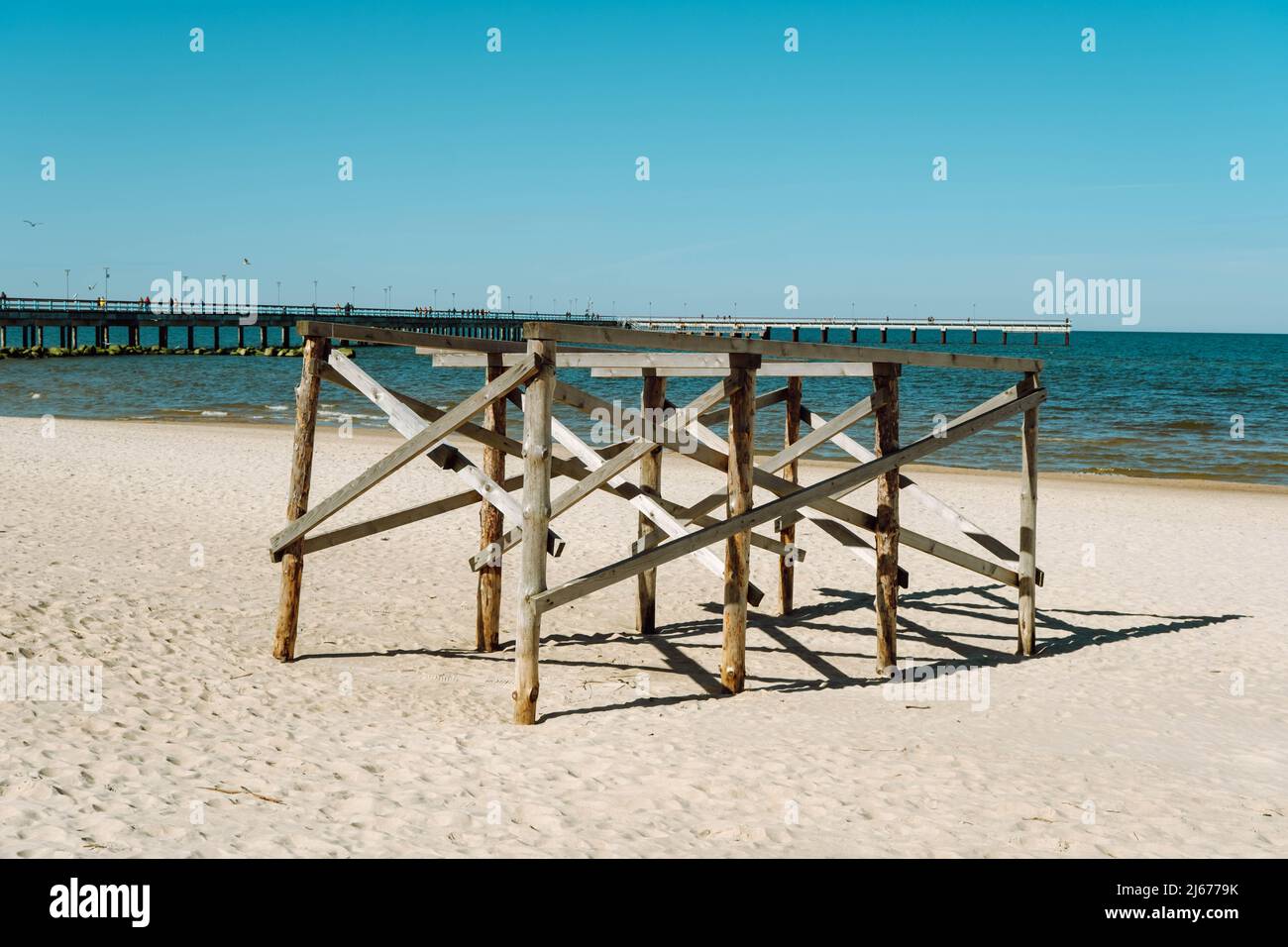 Wooden sea structures hi-res stock photography and images - Alamy