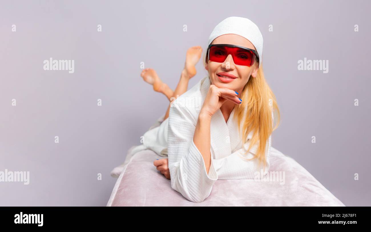 Female sma hi-res stock photography and images - Alamy