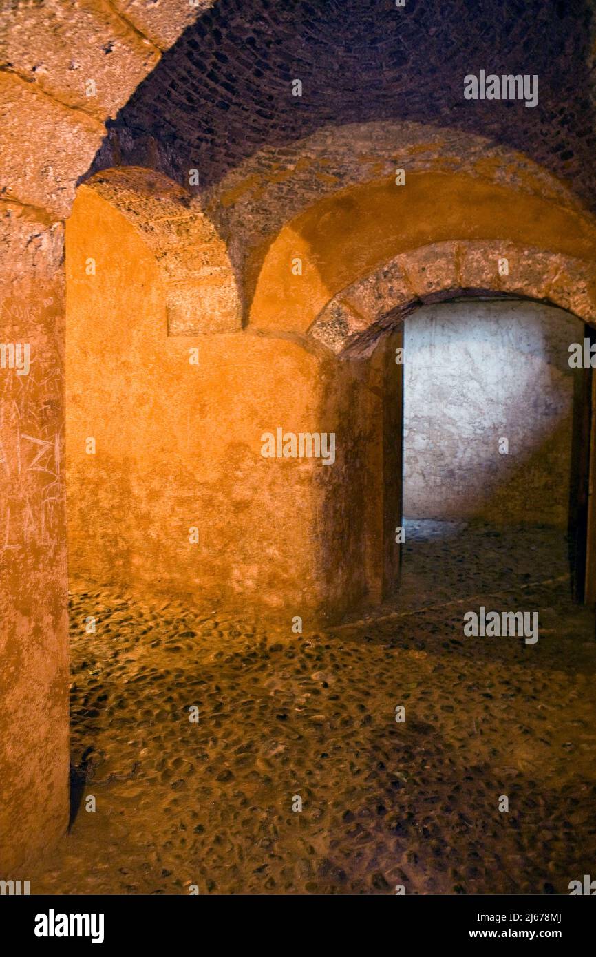Gloomy dungeon hi-res stock photography and images - Alamy