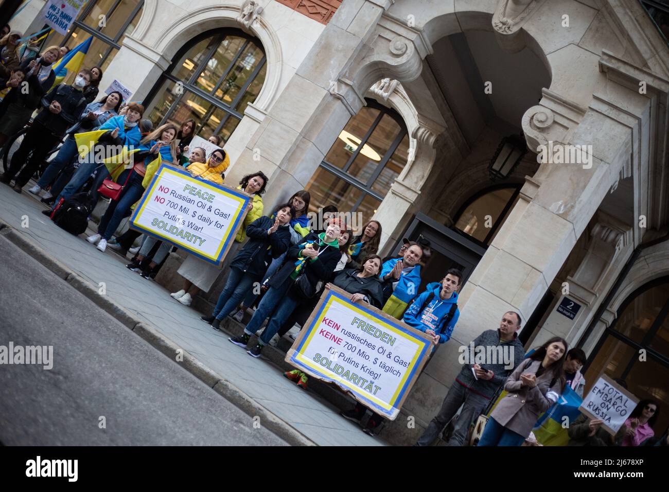 On Apeil 28, 2022 100 people gathered in front of the trade chamber in ...
