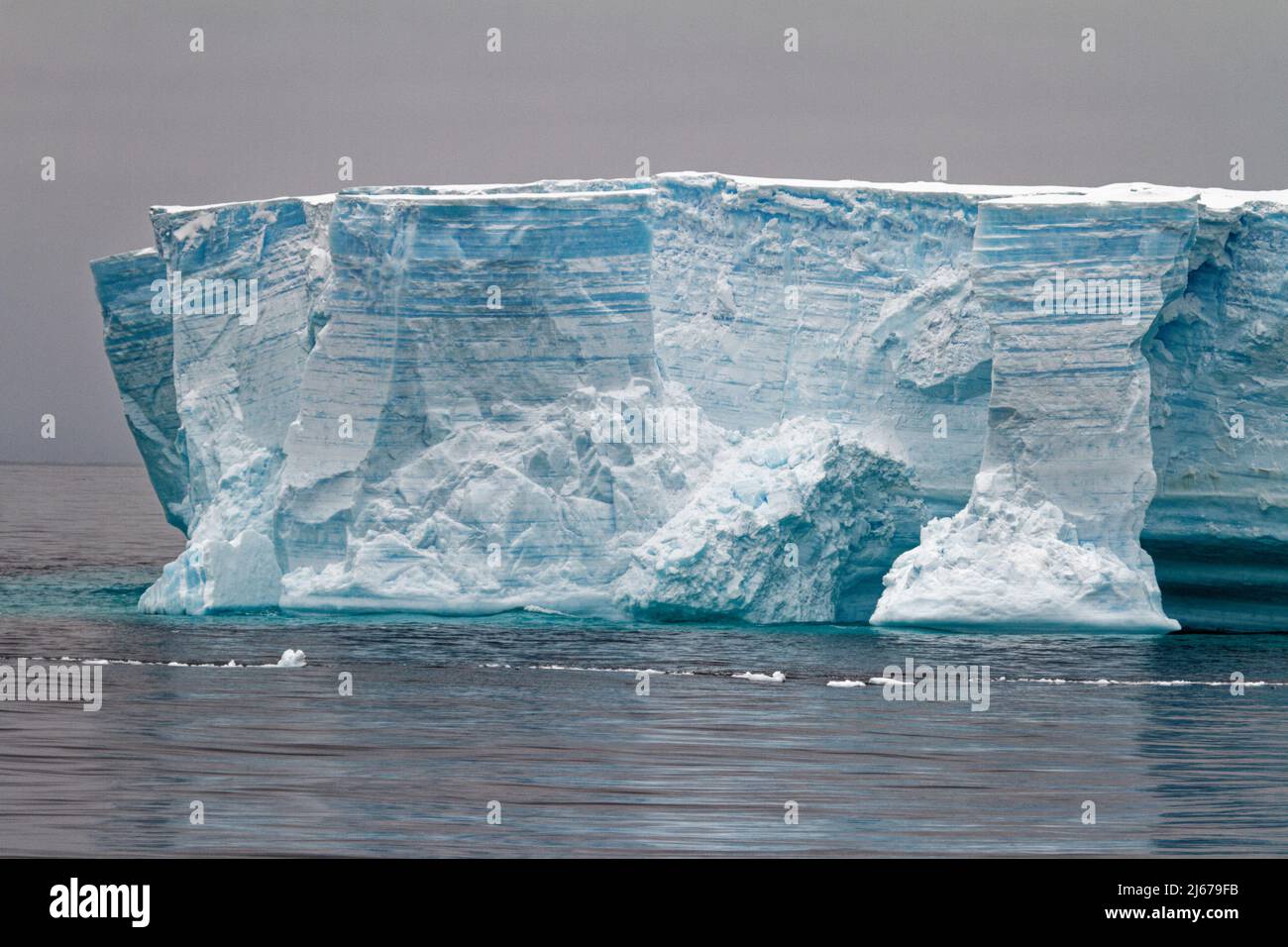 Antarctica, Antarctic Peninsula, Palmer Archipelago, Neumayer Channel ...