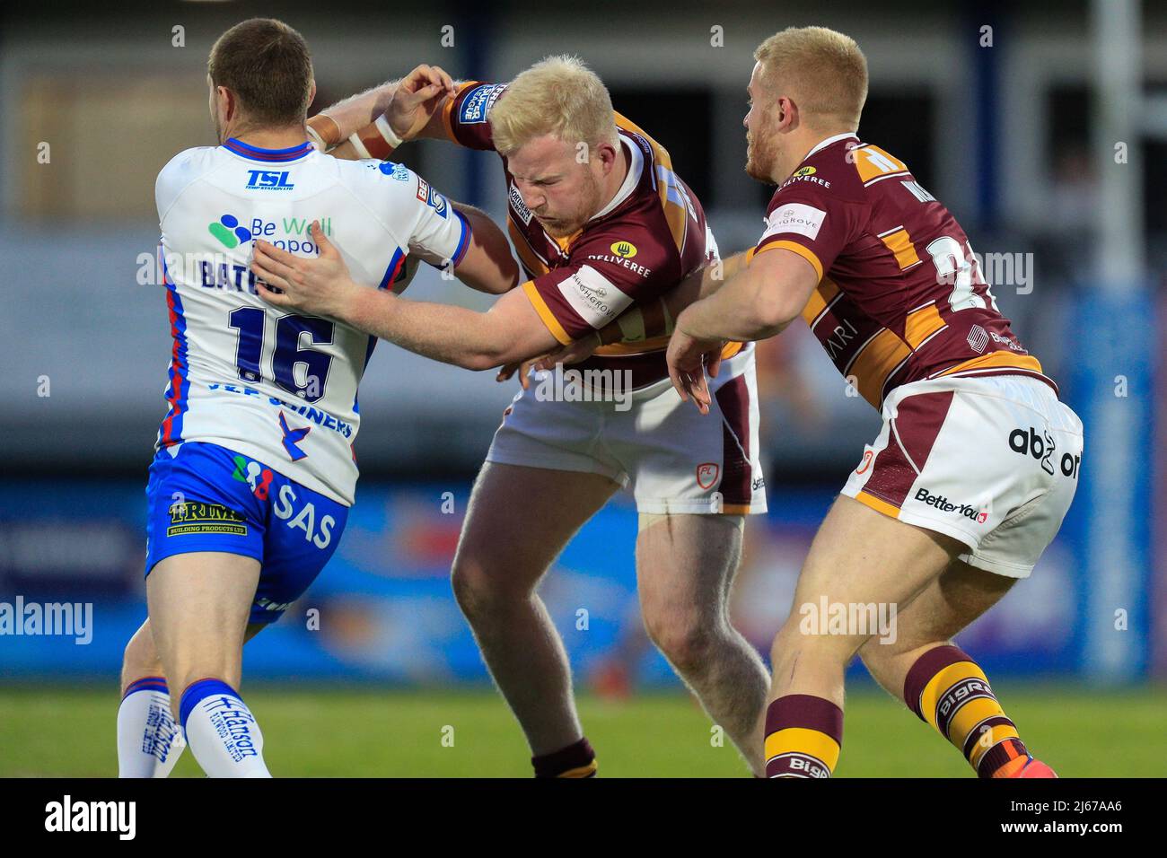 James Batchelor (16) of Wakefield Trinity gets past Matty English (14 ...
