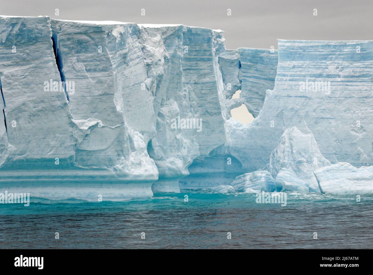 Antarctica, Antarctic Peninsula, Palmer Archipelago, Neumayer Channel ...