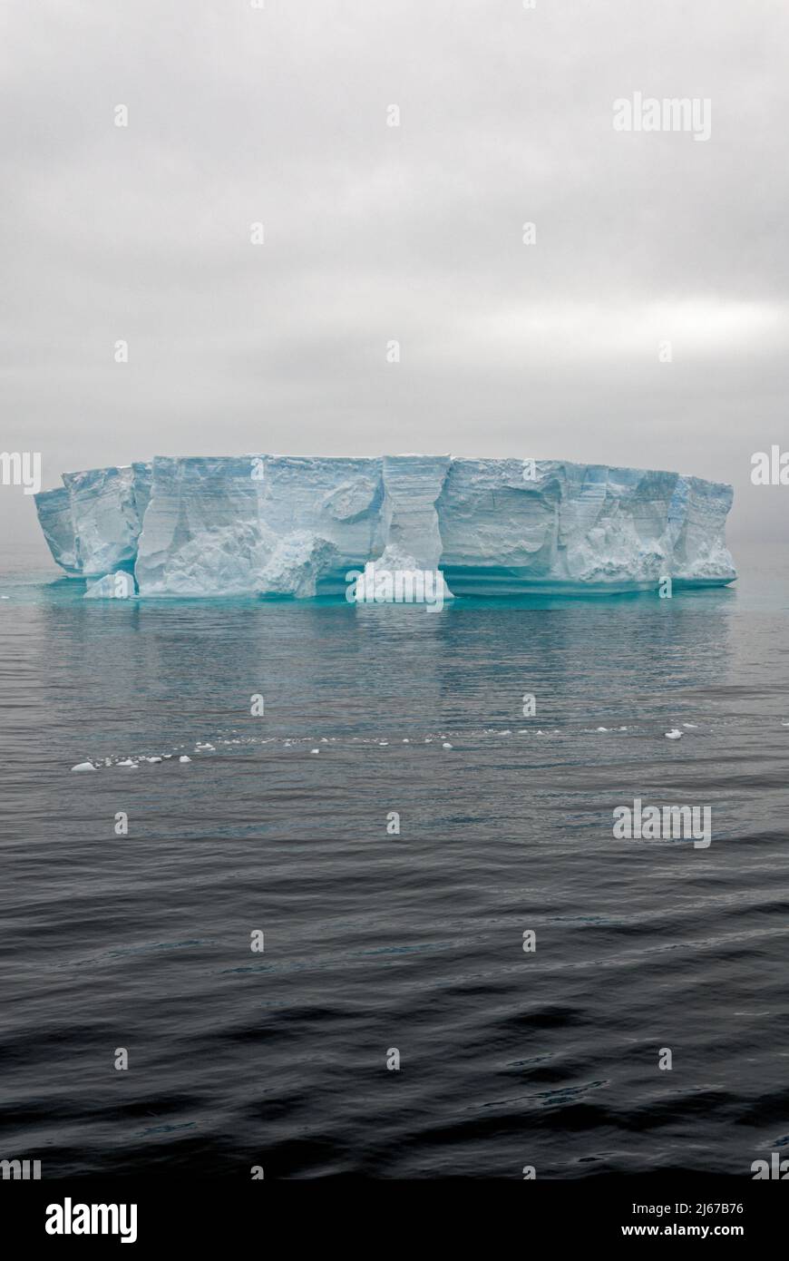 Antarctica, Antarctic Peninsula, Palmer Archipelago, Neumayer Channel ...
