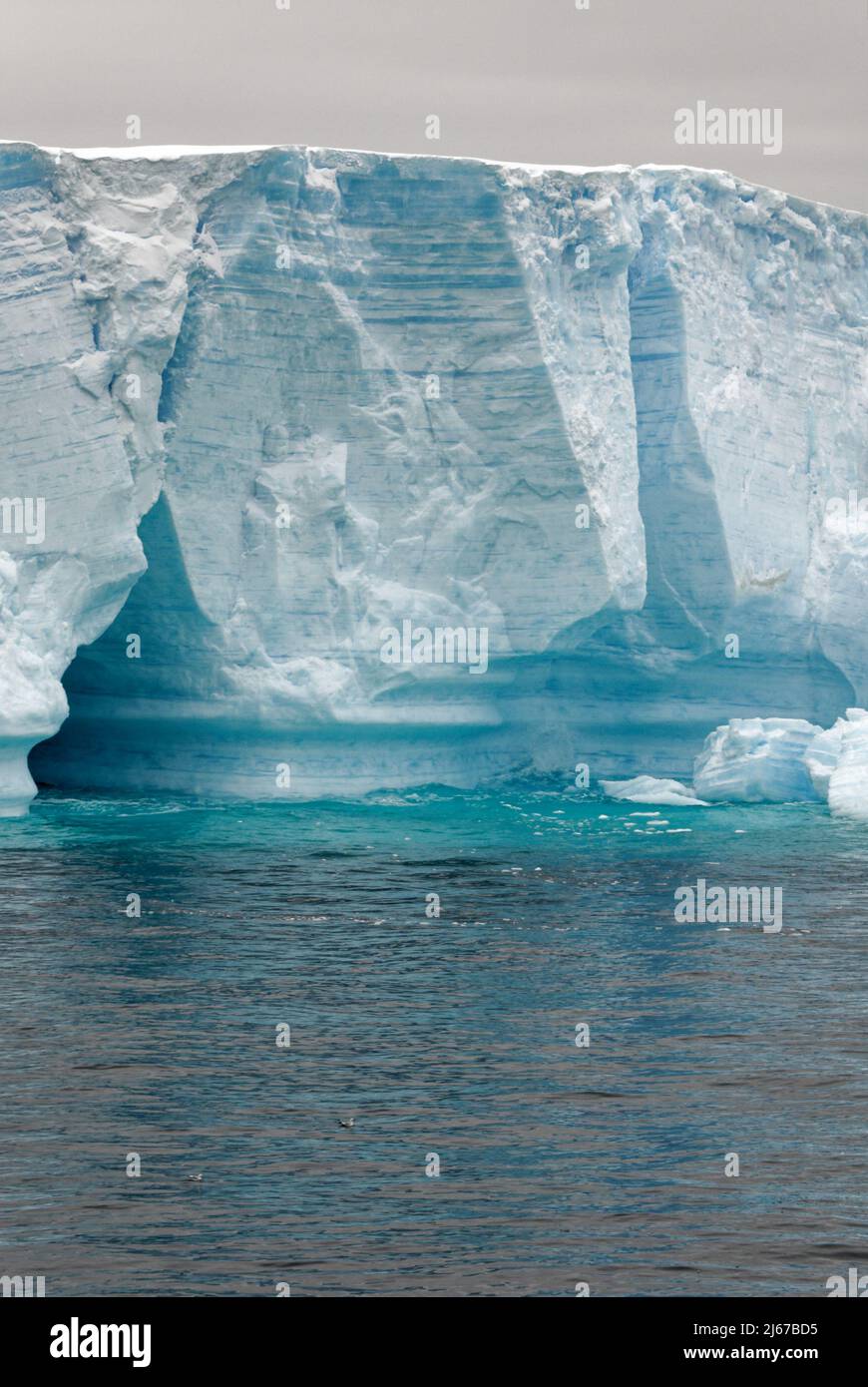 Antarctica, Antarctic Peninsula, Palmer Archipelago, Neumayer Channel ...