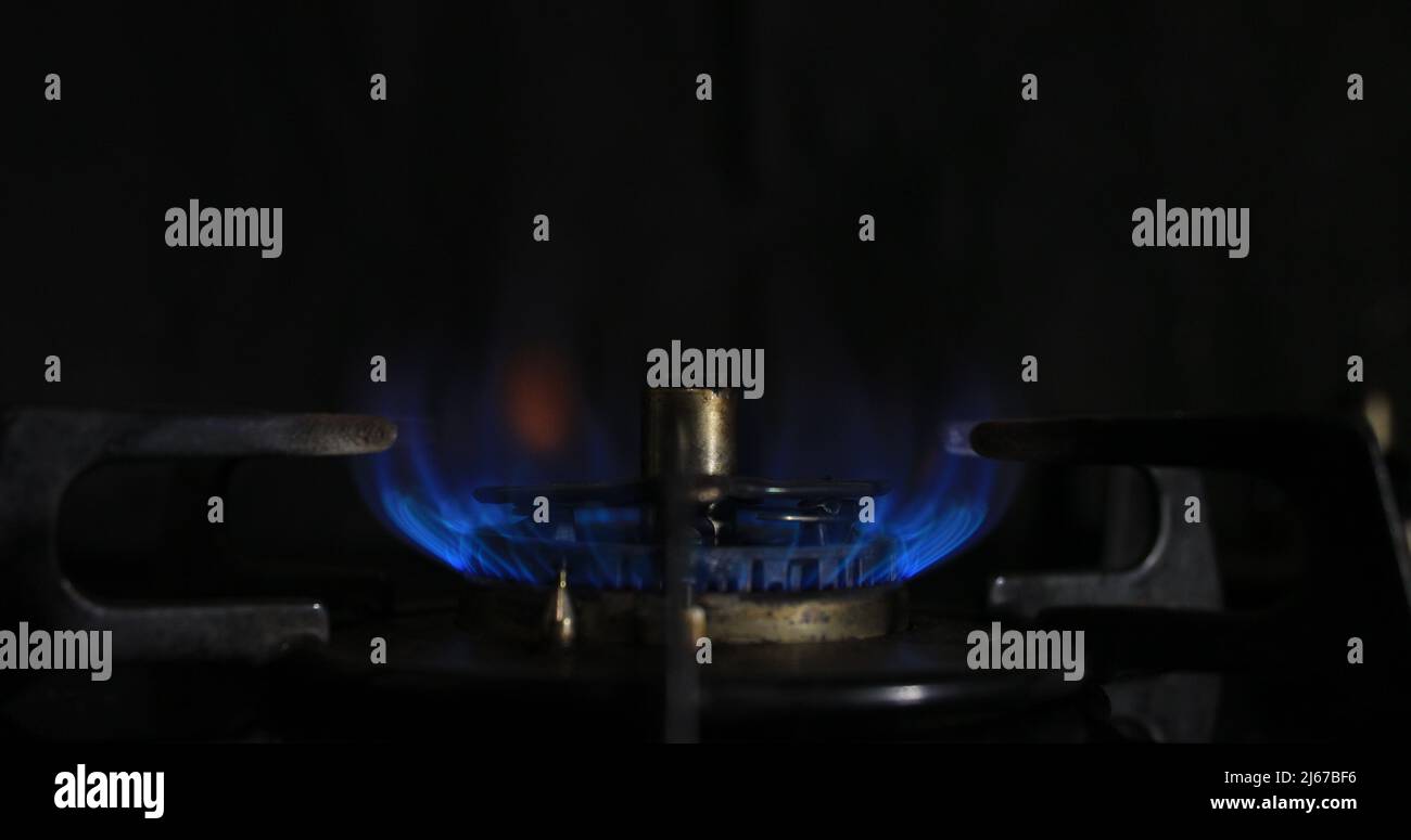 Ignition of the heat in the kitchen Stock Photo - Alamy