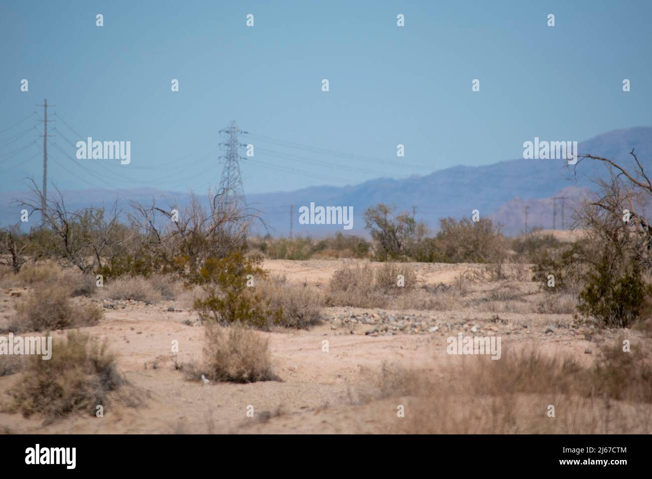California desert rest stop hi-res stock photography and images - Alamy