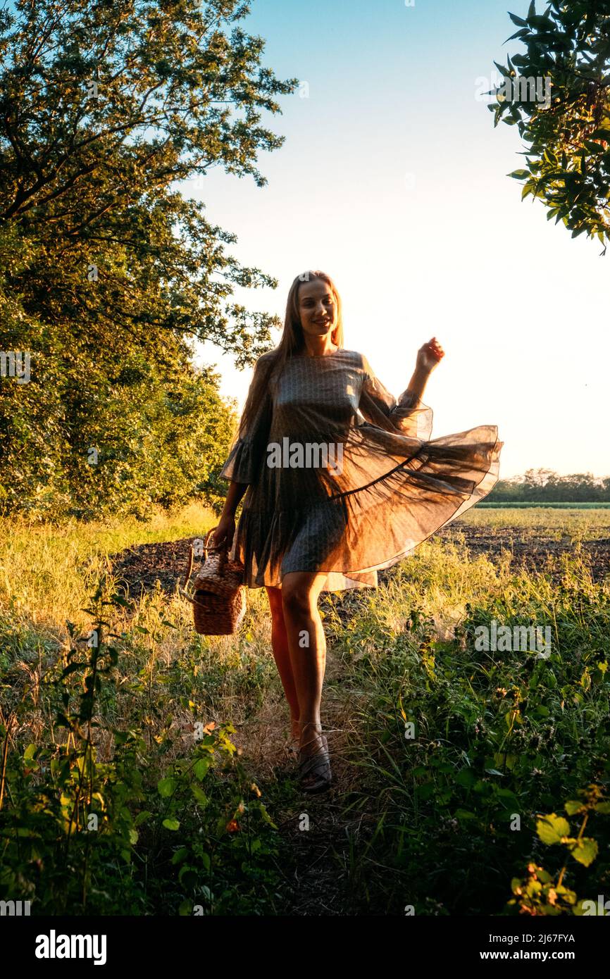 Cottagecore, simple living, slow life, country aesthetic lifestyle ...