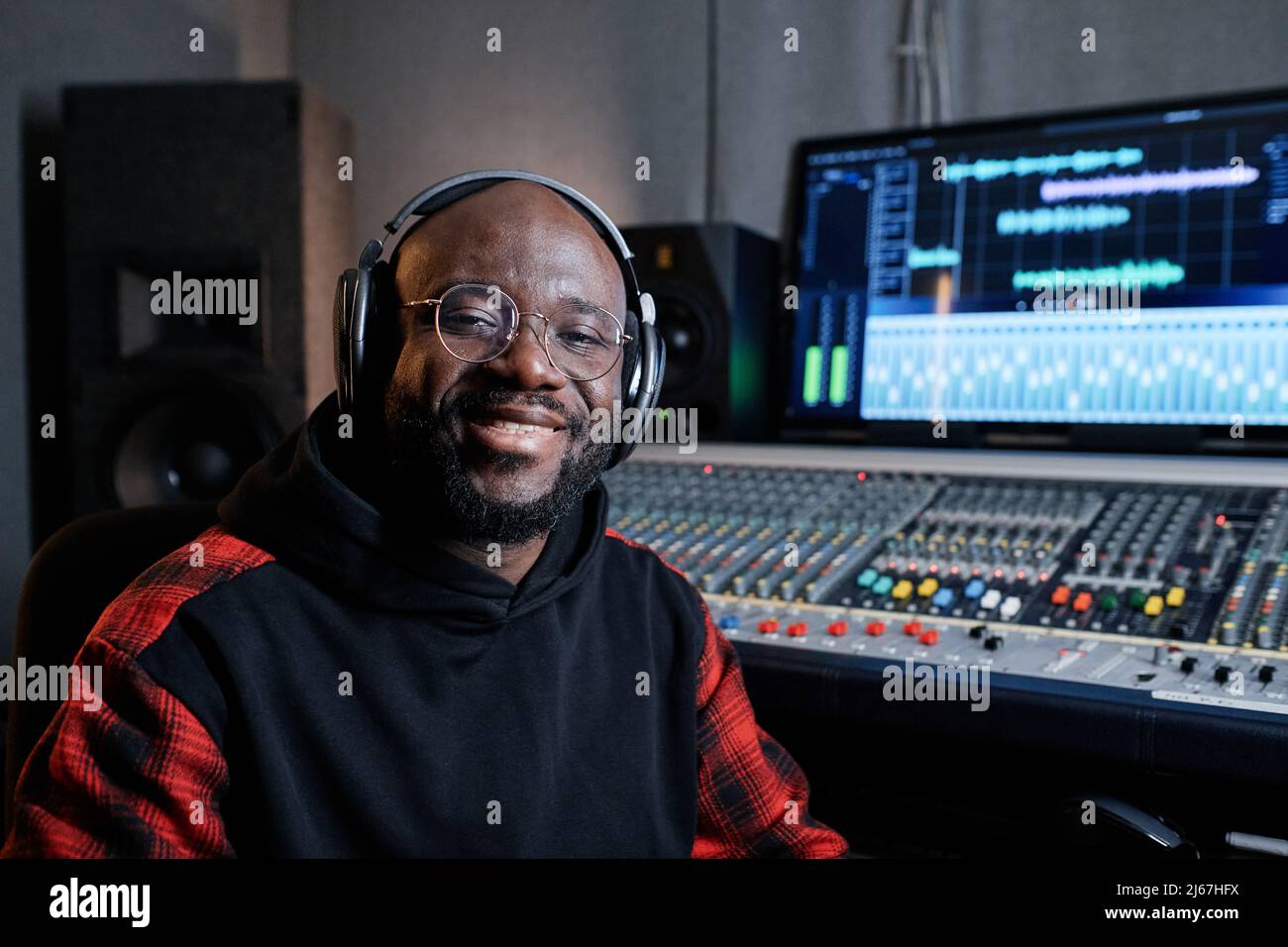 Portrait african american producer hi-res stock photography and images ...