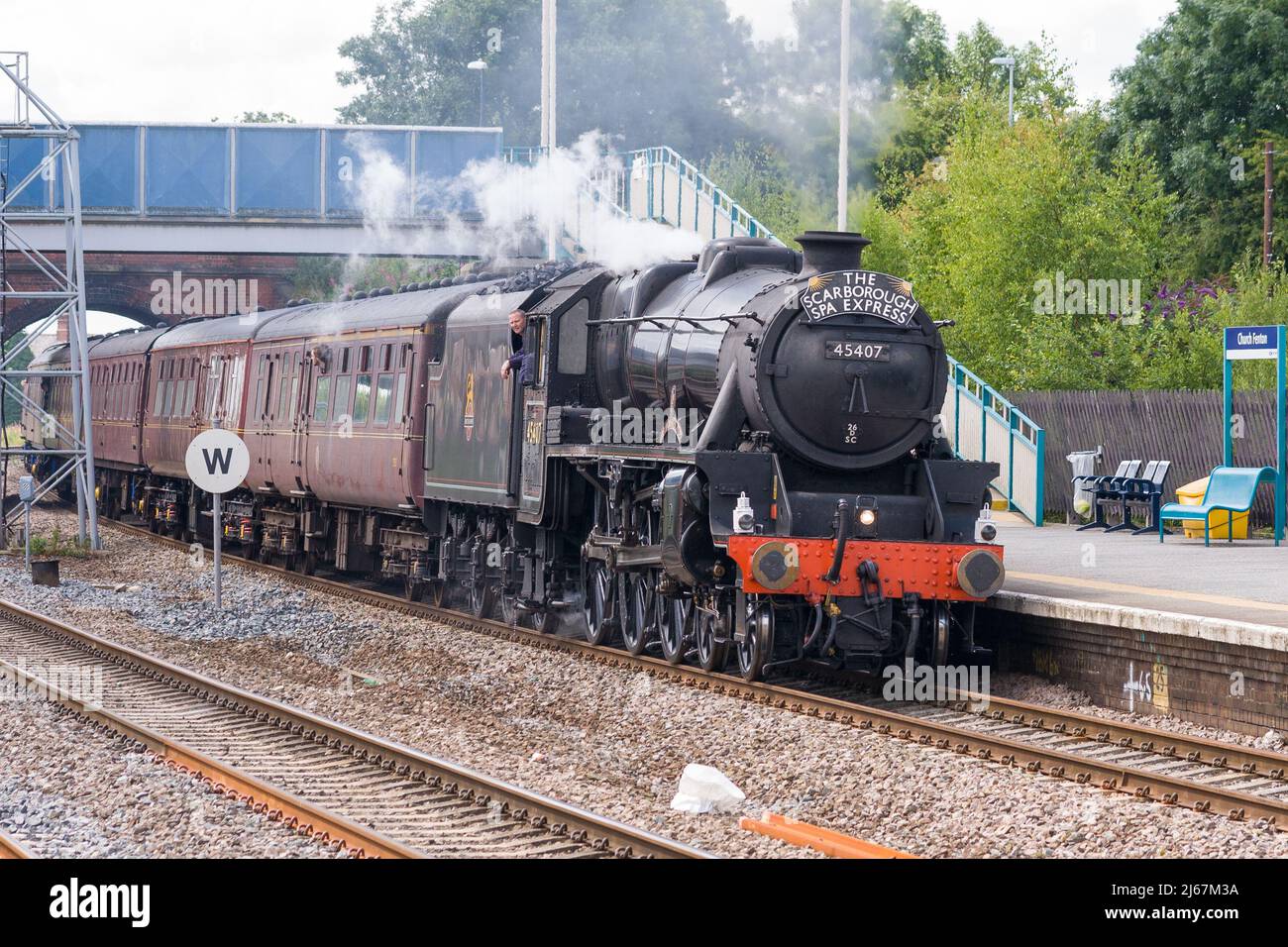 45407 on the Scarborough Spa Express Stock Photo - Alamy