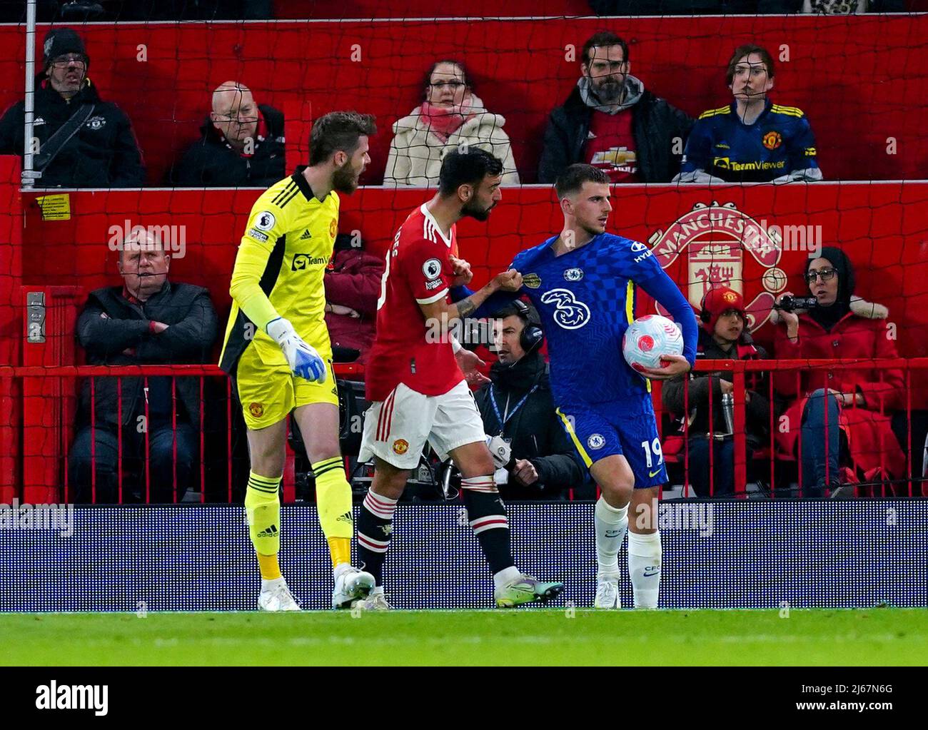 Mason mount bruno fernandes hi-res stock photography and images - Alamy