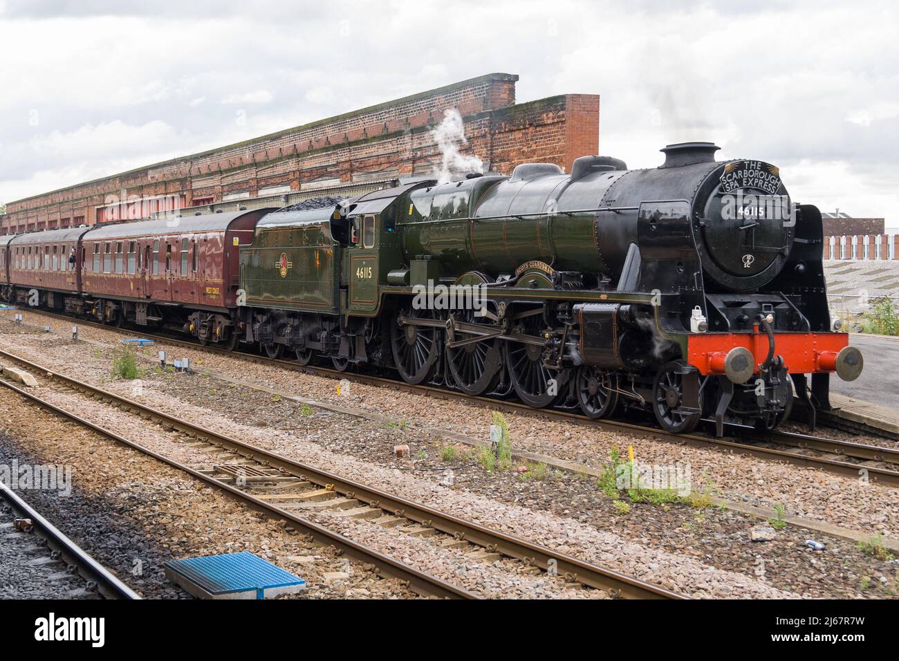 Scots guardsman steam locomotive hi-res stock photography and images ...