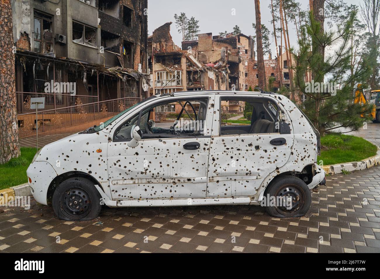 2022 Russian invasion of Ukraine war torn city destroyed car burn out ...