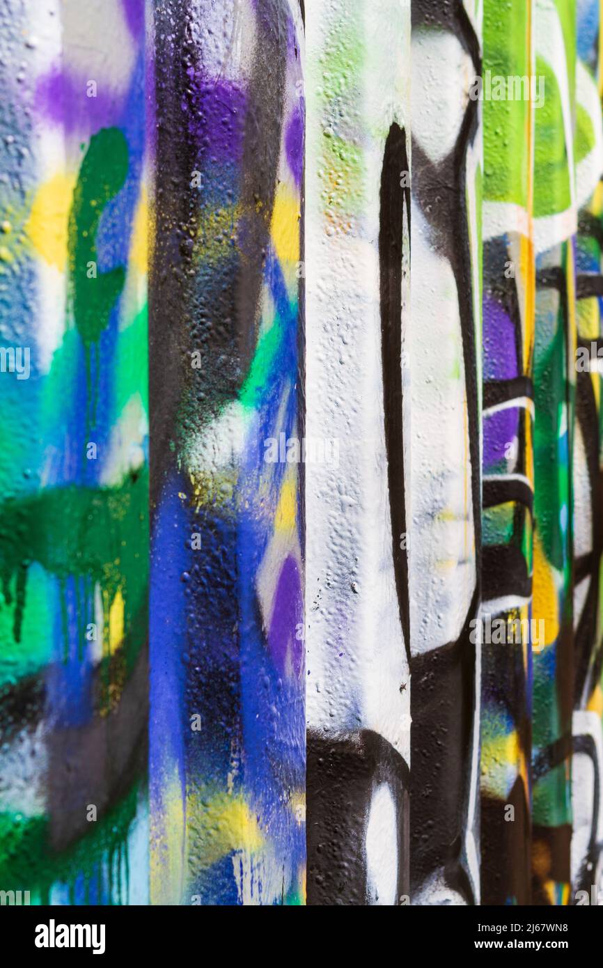 Shipping container graffiti hi-res stock photography and images - Alamy