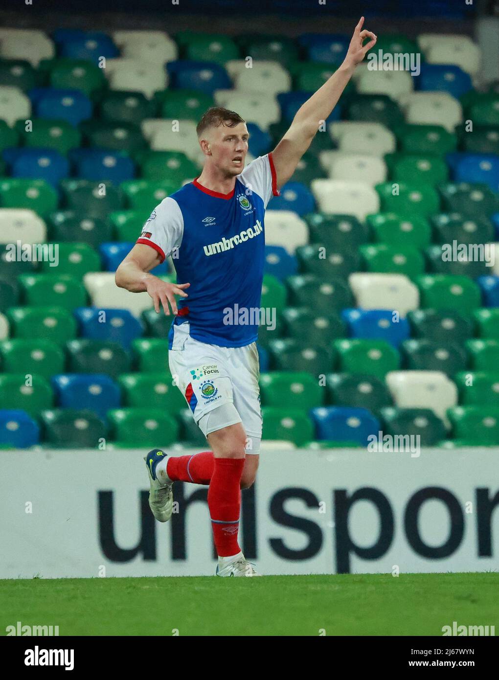 Ben hall irish league player hi-res stock photography and images - Alamy