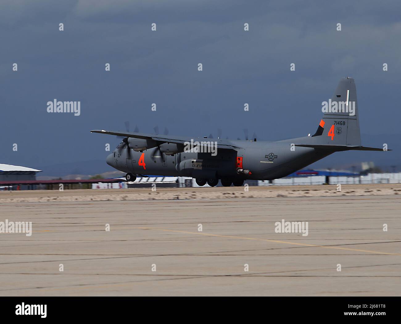 Aerialfirefighting hi-res stock photography and images - Alamy